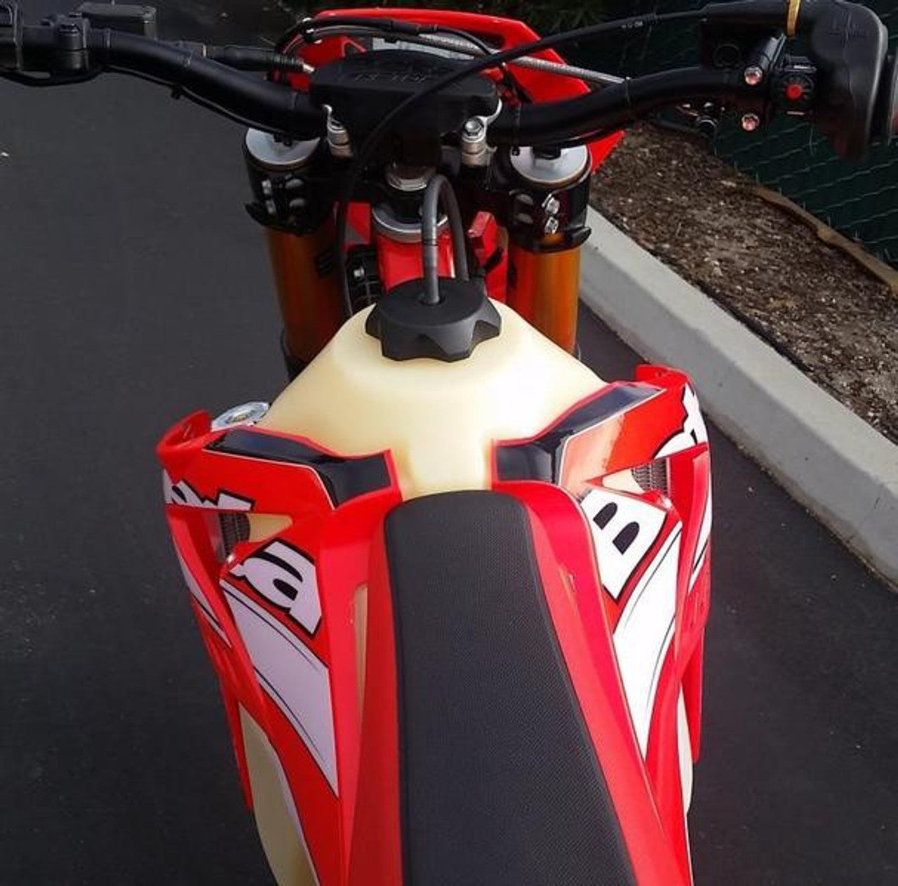 Beta - IMS Oversized tank, Natural, E.F.I. – TeamMSC